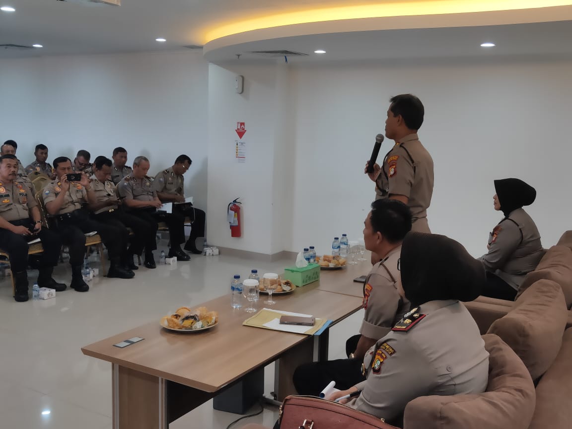 Polres Kota Bekasi Gelar Kegiatan Analisa Evaluasi Bulanan Fungsi ...