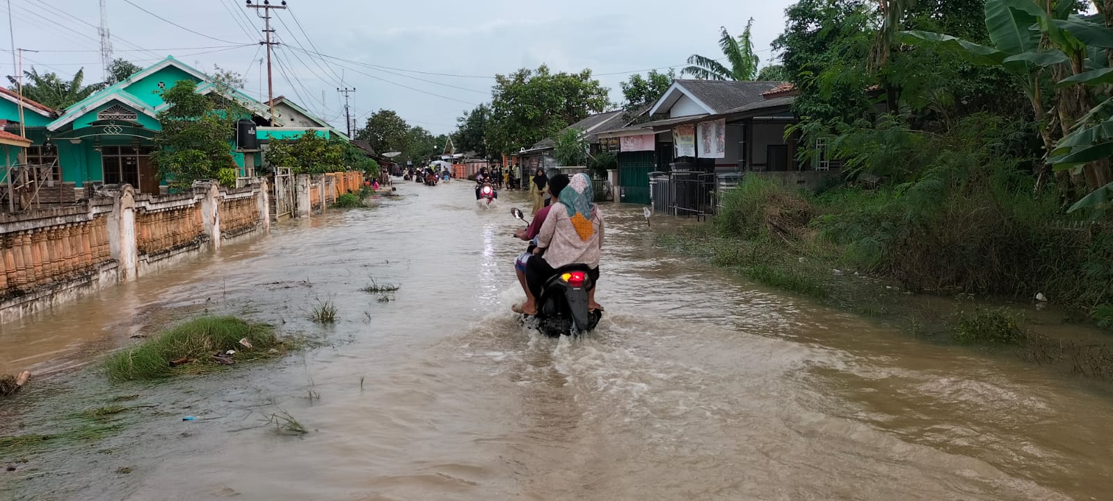 Dua Kecamatan Terendam Akibat Intensitas Curah Hujan Tinggi, Ratusan ... Dua Kecamatan Terendam Akibat Intensitas Curah Hujan Tinggi, Ratusan ...